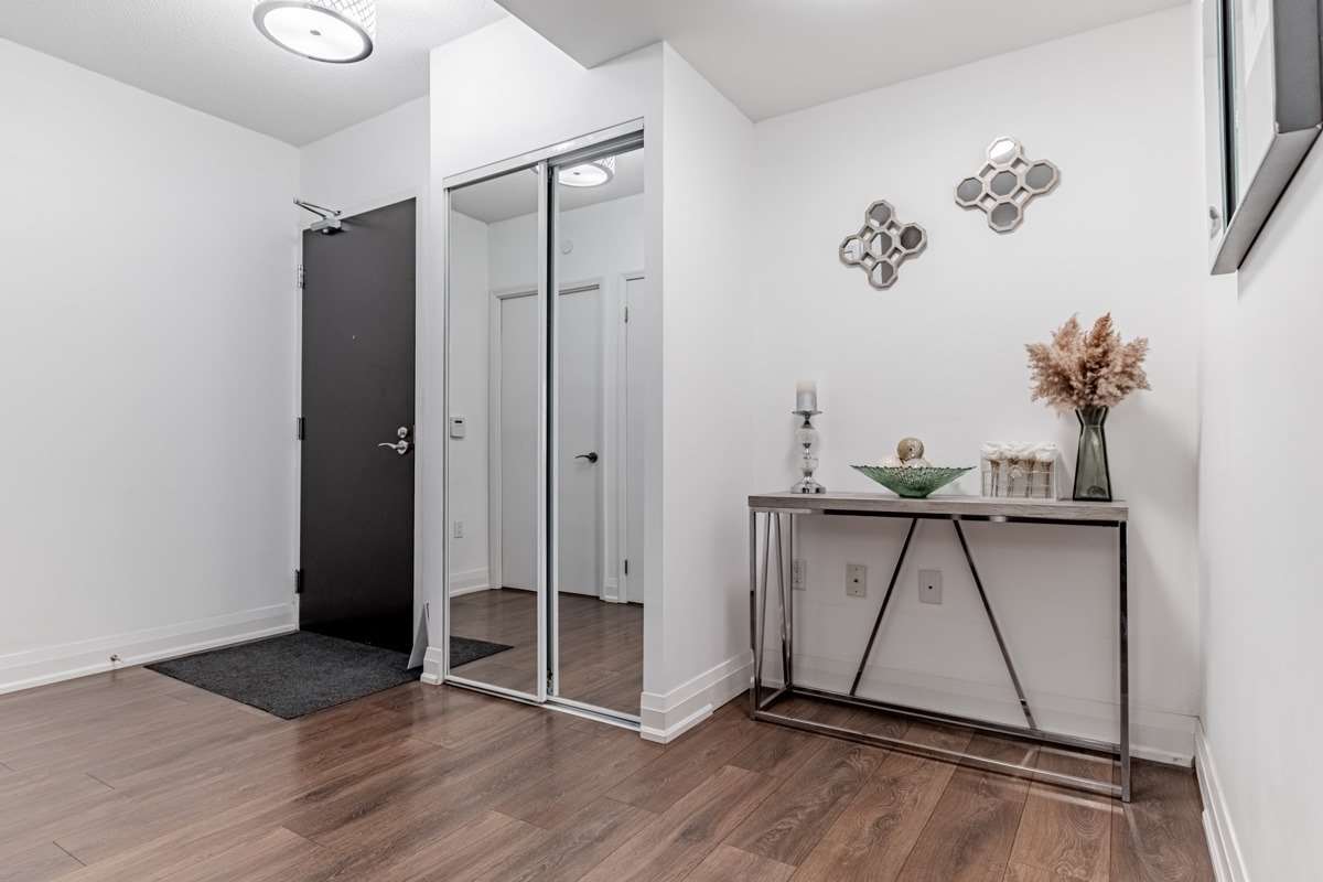 1904 - 9 Valhalla Inn Rd, Etobicoke, Ontario M9B1S9 Listing History ...