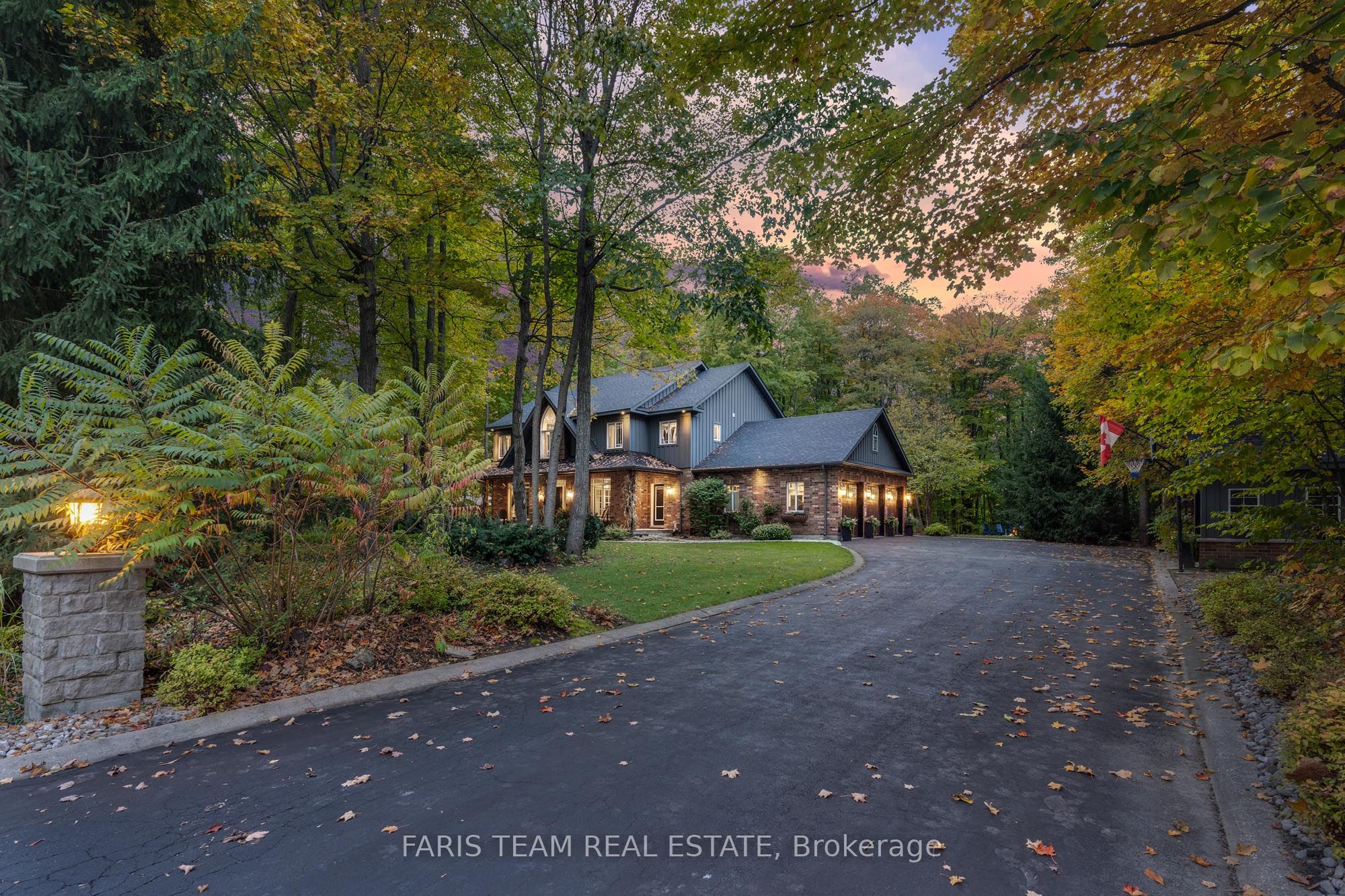 16 Green Mountain Crt, Oro-Medonte, Ontario L0L2L0 For Sale | HouseSigma